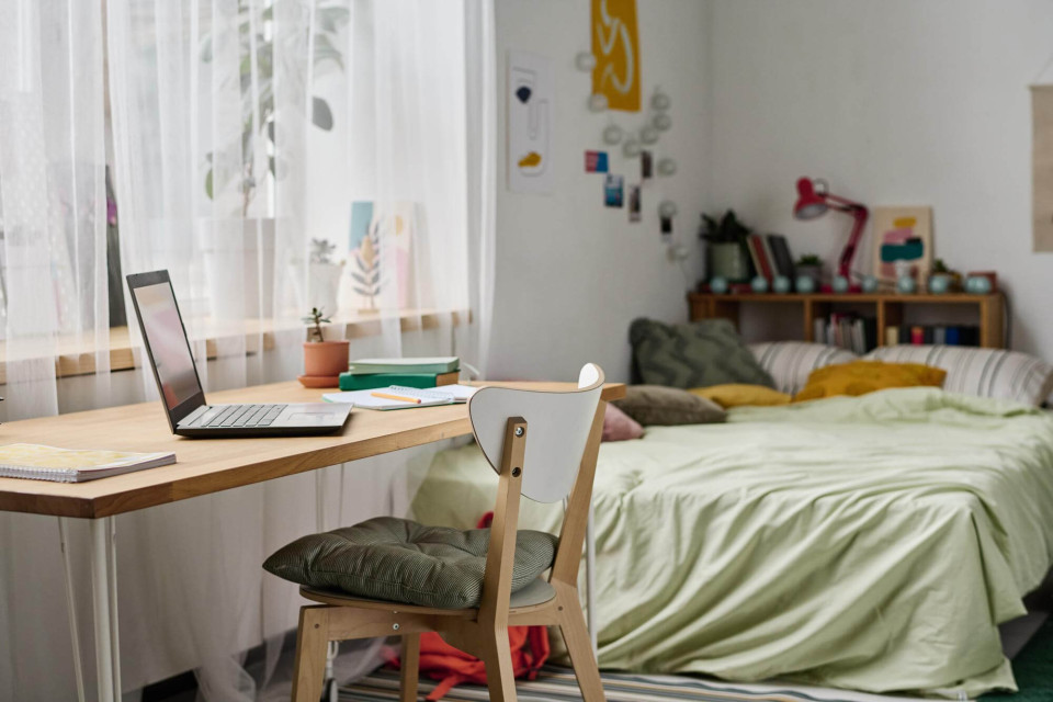 Uni decor 101: How to decorate your university room on a budget | StuRents