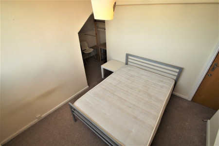 8 bed student house to rent on Consort Terrace, Leeds, LS3 1ET | StuRents