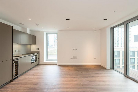 Student studio flat to rent on Satin House, London, E18PW | StuRents