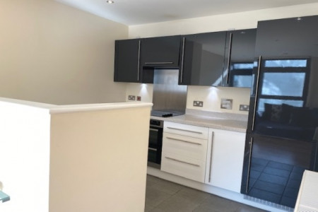 1 bed student house to rent on Pinnacle House, Enfield, EN1, London ...