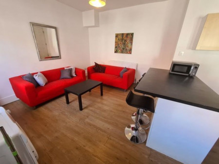 2 bed student house to rent on Highthorne Court, Shadwell, LS17 8NW ...