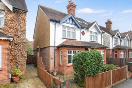 4 bed student house to rent on Woking Road, Guildford, Guildford, GU1 ...