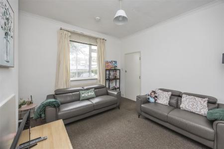 4 bed student house to rent on Riley Road, Brighton, BN2 4AH | StuRents