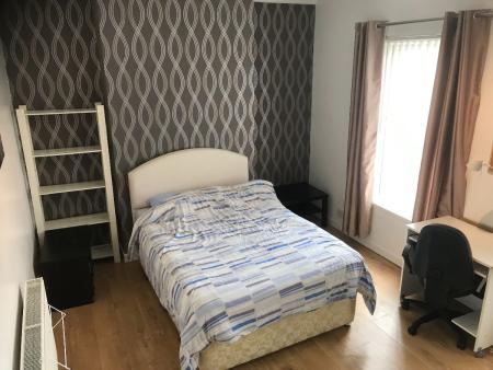 Classic Ensuite student 5 bed flat to rent on South Hunter Street ...