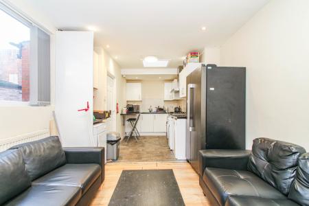 3 bed student house to rent on 49 Howell Road, Exeter, EX4 4HA | StuRents