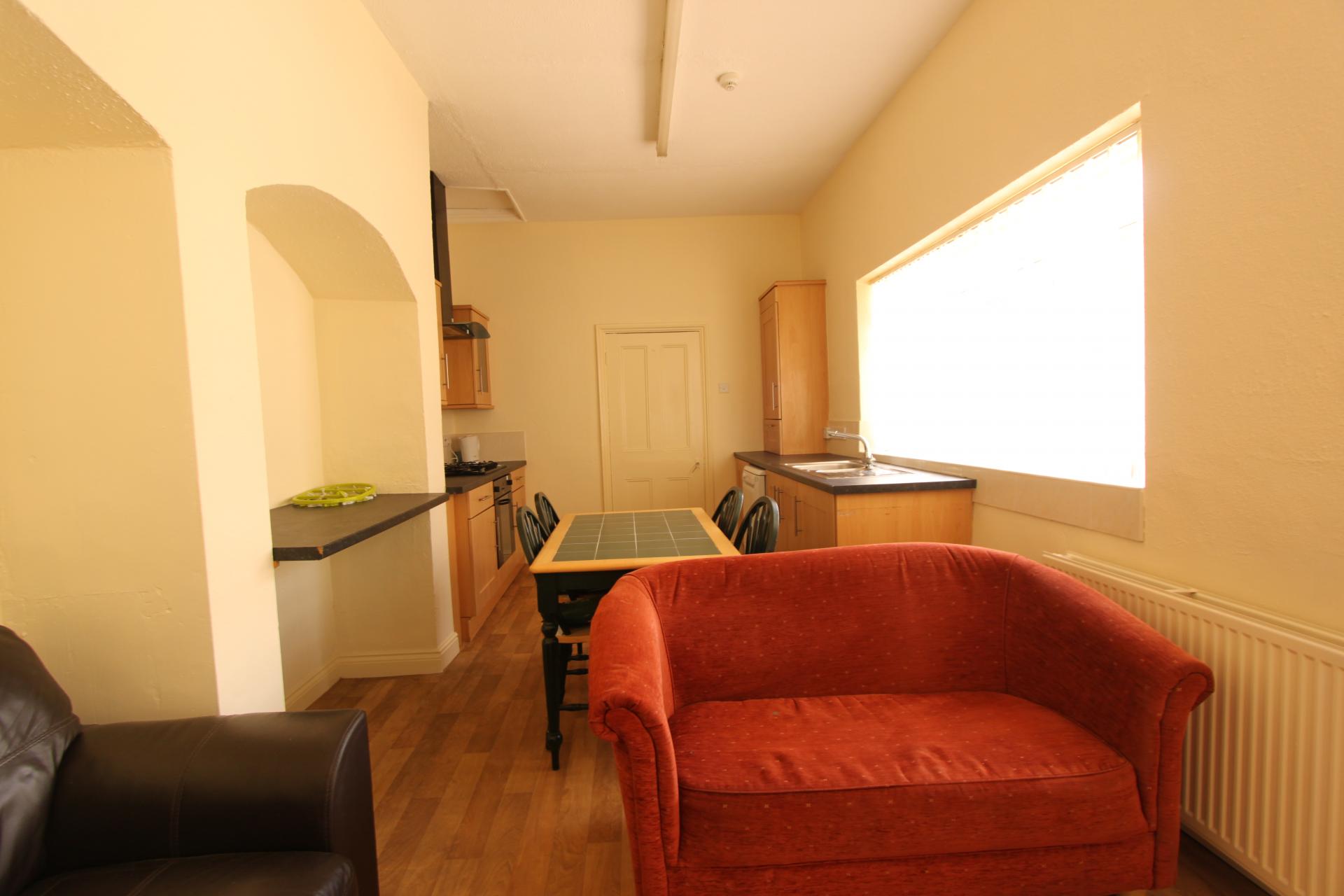 5 bed student house to rent on Elmwood Street, Sunderland, SR2 7JJ ...