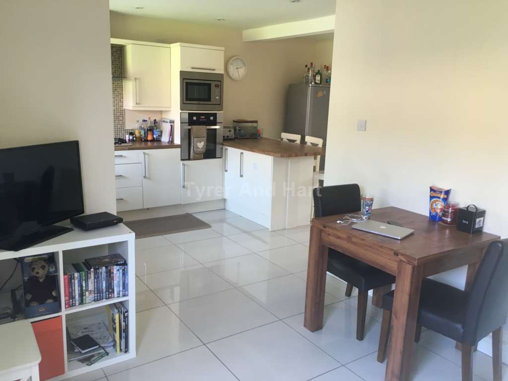 2 bed student house to rent on Anglezark Close, Liverpool, L7 2QU ...