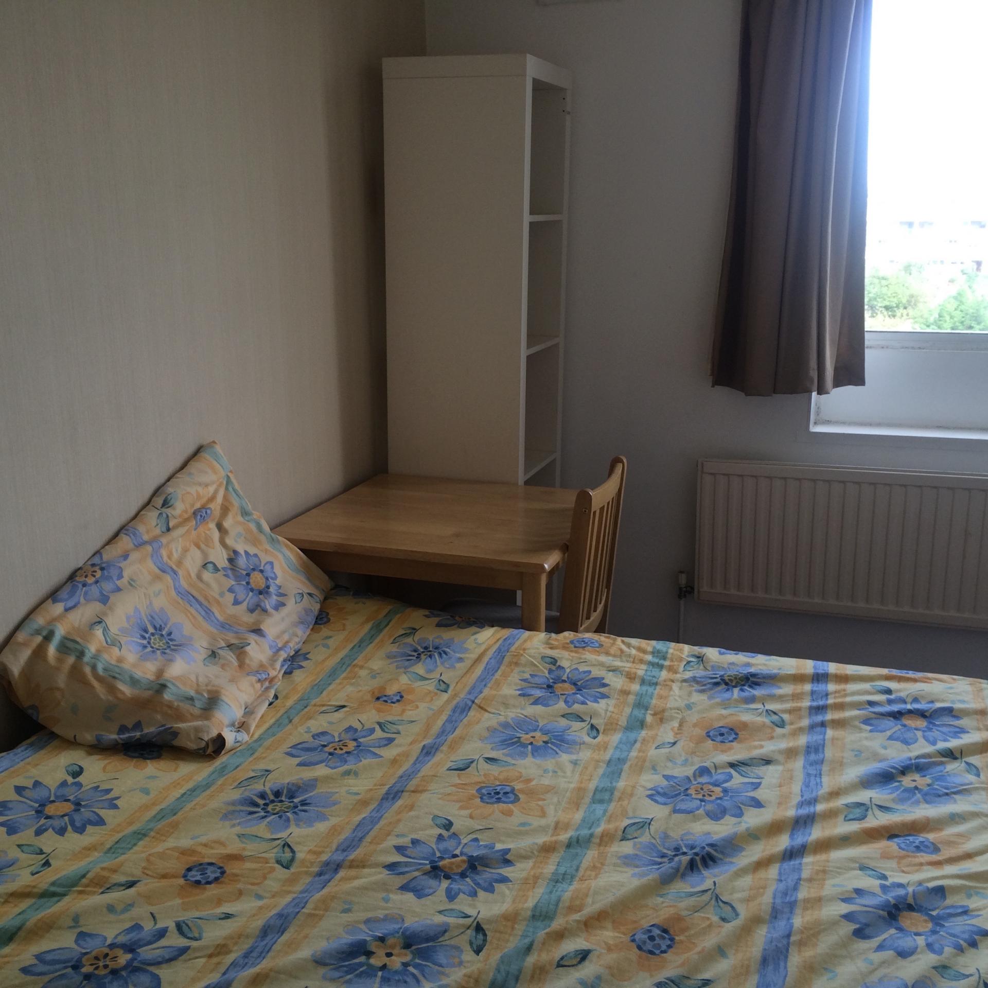 5 bed student house to rent on Plashet Grove, London, E6 1AA | StuRents