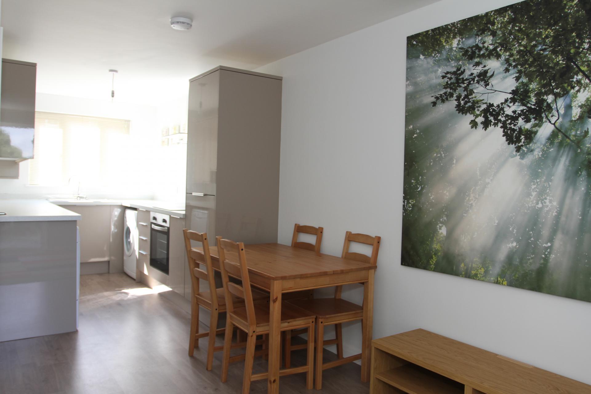 4 bed student house to rent on Ash Grove, Hull, HU5 1LT | StuRents