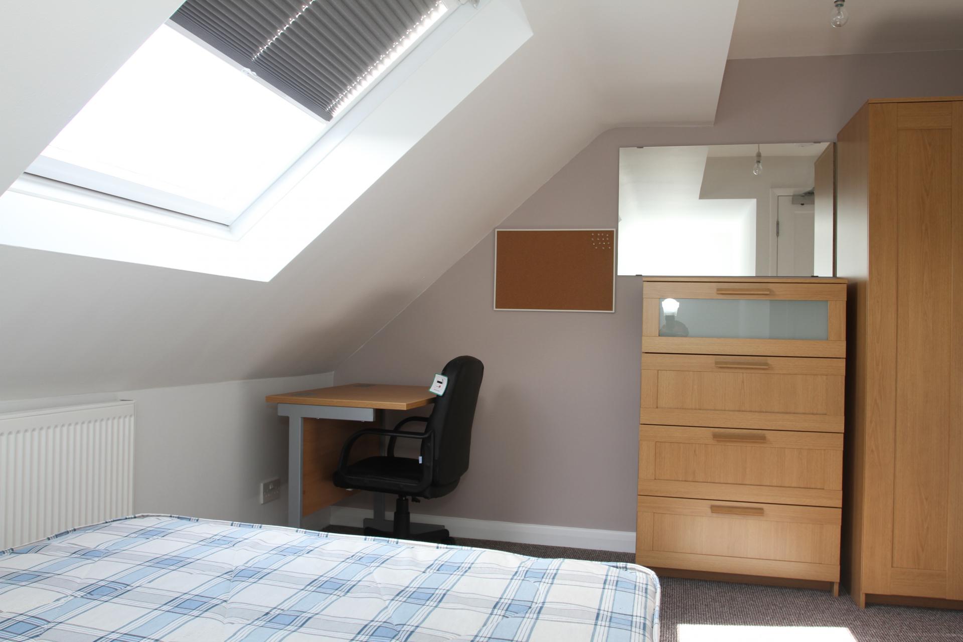 4 bed student house to rent on Ash Grove, Hull, HU5 1LT | StuRents