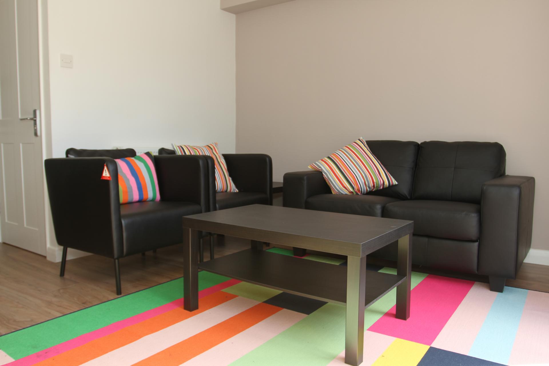 4 bed student house to rent on Ash Grove, Hull, HU5 1LT | StuRents