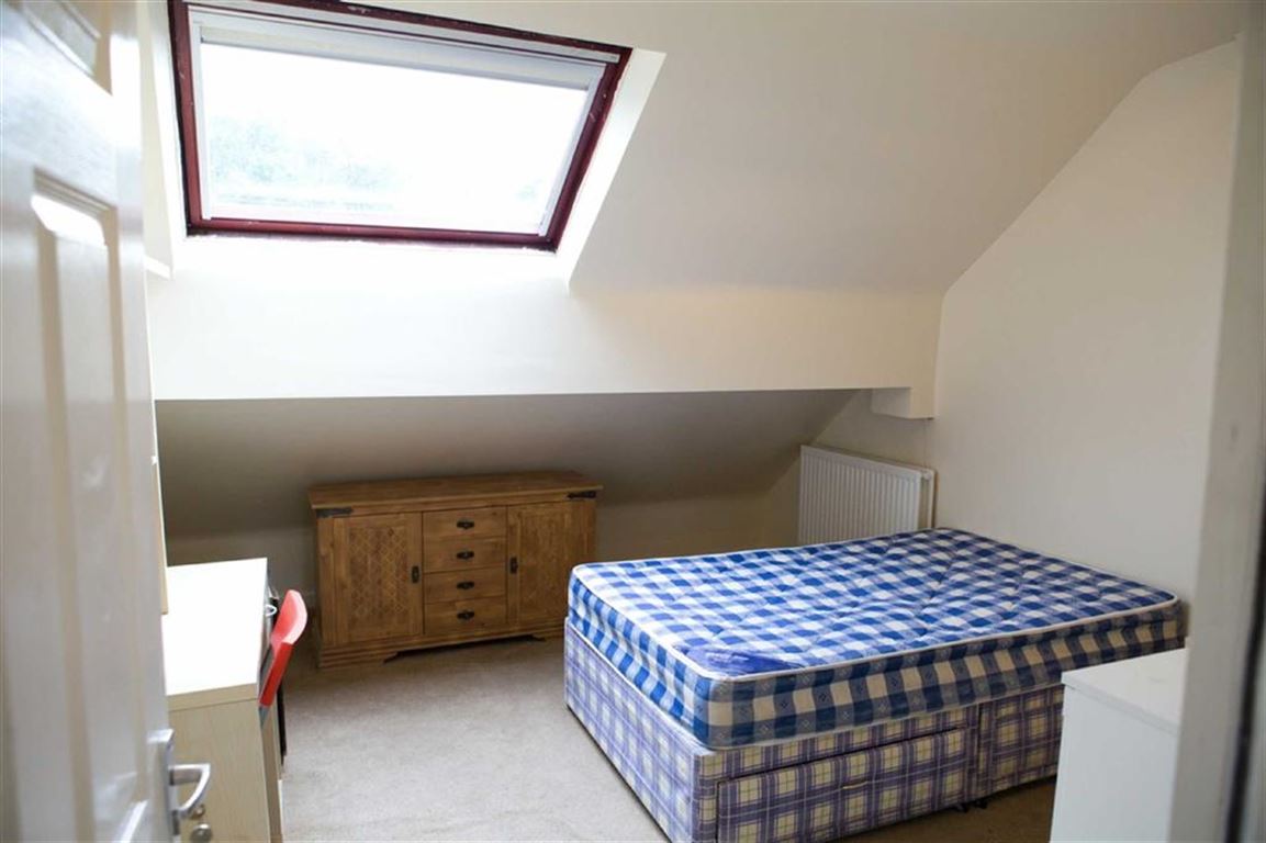 7 bed student house to rent on Denmark Road, Manchester, M15 6FG | StuRents