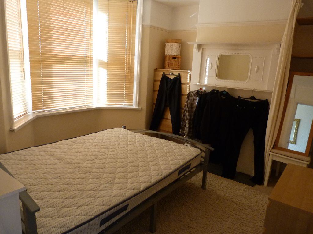 3 bed student house to rent on Maindy Road, Cardiff, CF24 4HQ | StuRents