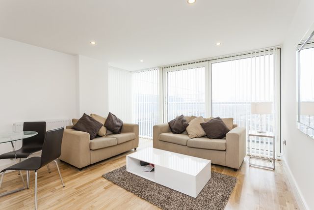 2 bed student house to rent on Distillery Tower, London, SE8 4HN | StuRents