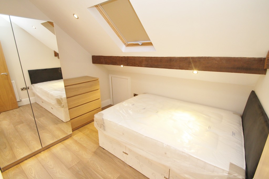 2 bed student house to rent on Otley Road, Leeds, LS6 3PX | StuRents