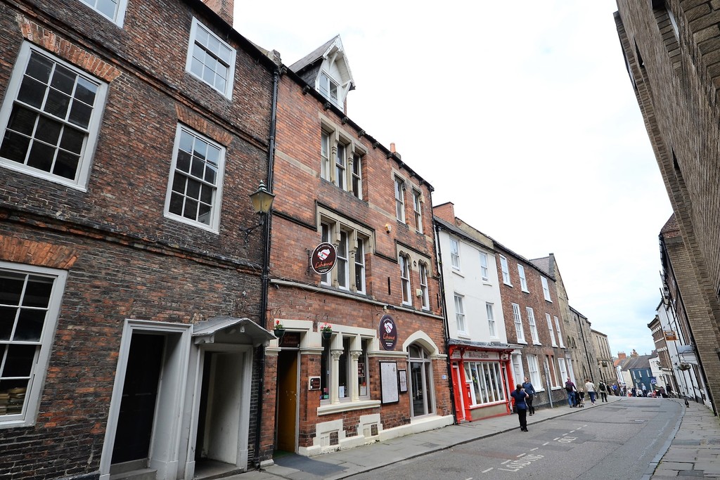 6 bed student house to rent on North Bailey, Durham, DH1 3ET | StuRents