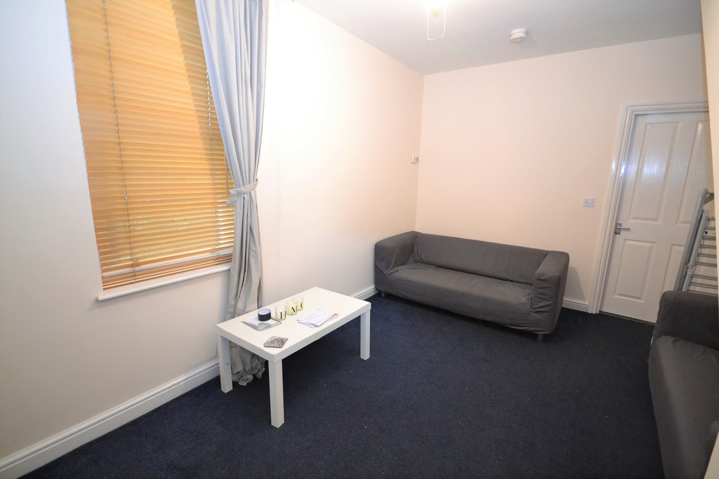 5 bed student house to rent on Flass Street, Durham, DH1 4BE | StuRents
