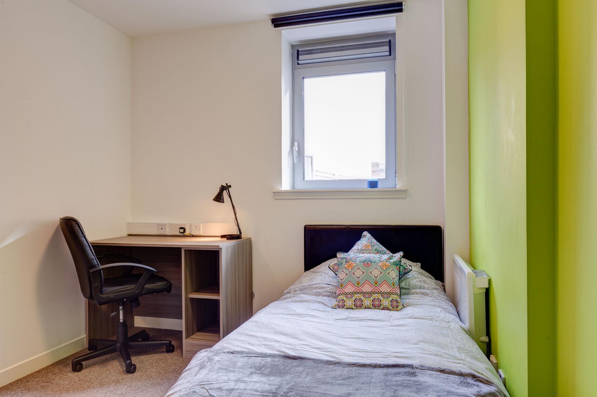 Classic Studio - Single Bed student flat to rent on Jamaica Street ...