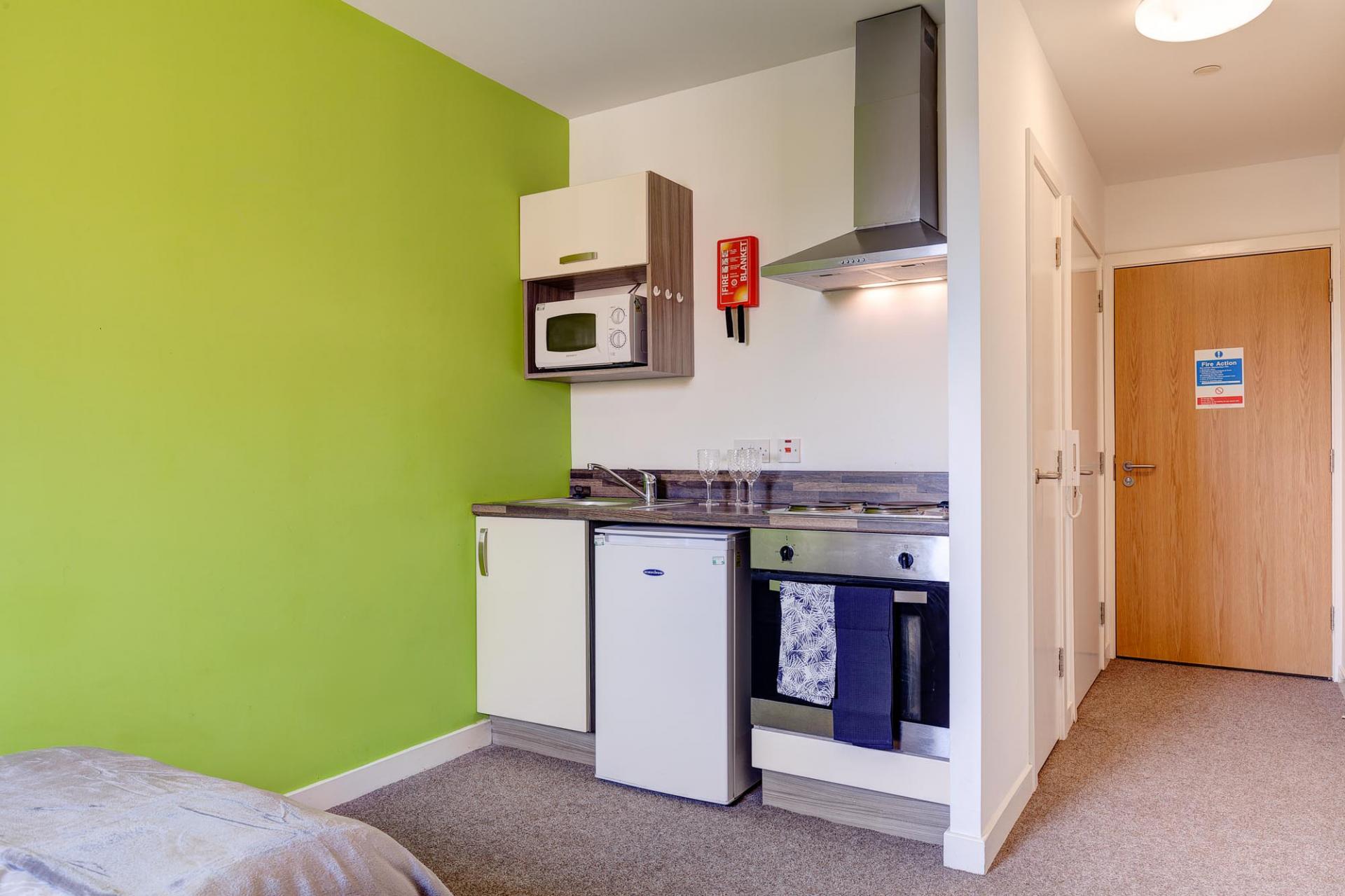 Classic Studio - Single Bed student flat to rent on Jamaica Street ...