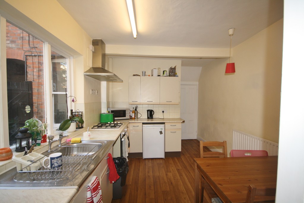3 bed student house to rent on Briton Street, Leicester, LE3 0AA | StuRents