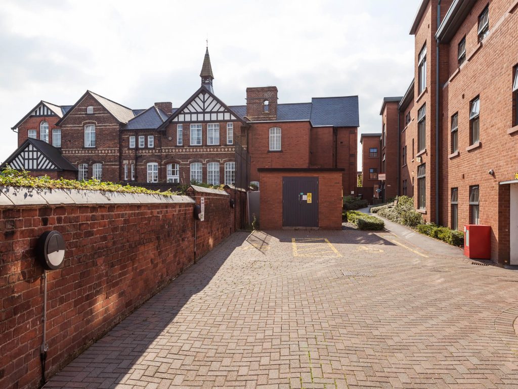 Bronze En Suite student 6 bed flat to rent on Victoria Road, Chester ...