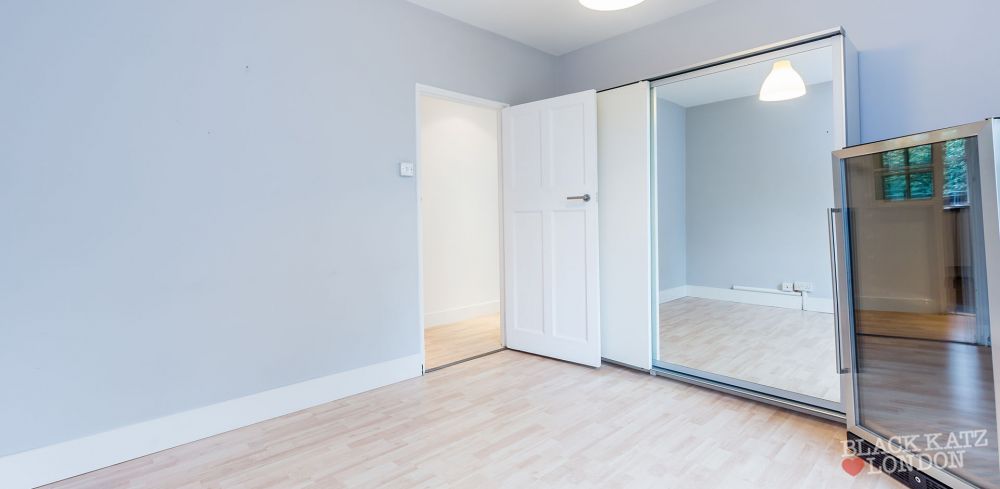 3 bed student house to rent on Ferdinand Street, London, NW1 8EY | StuRents