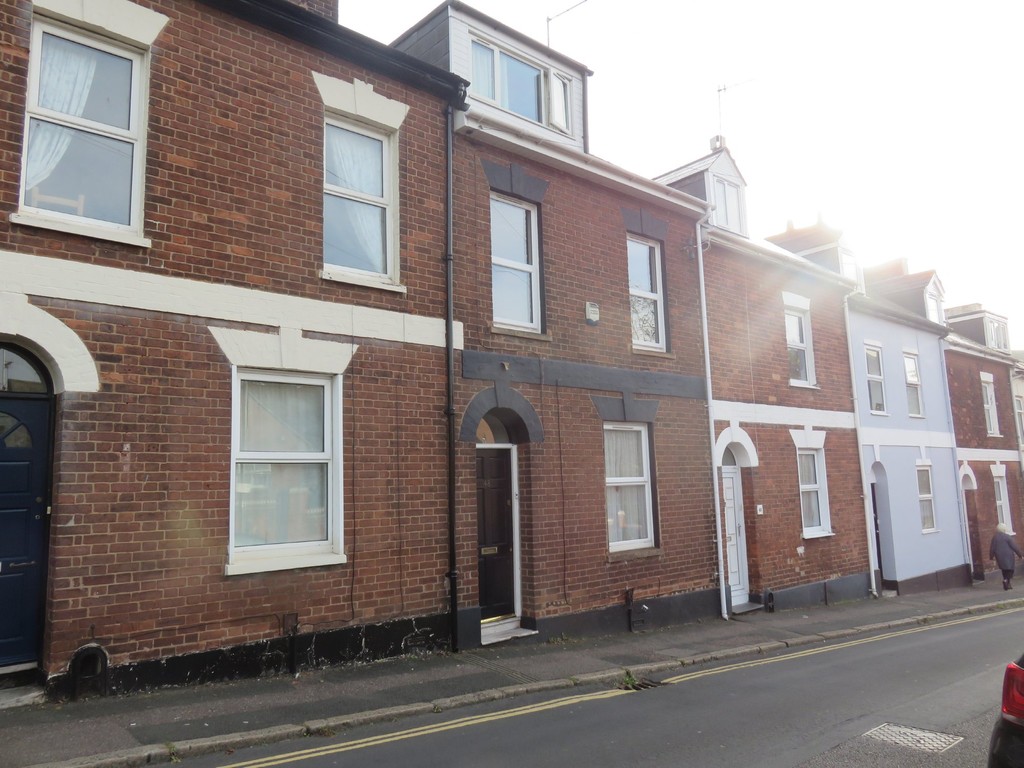 4 bed student house to rent on Howell Road, Exeter, EX4 4HA | StuRents