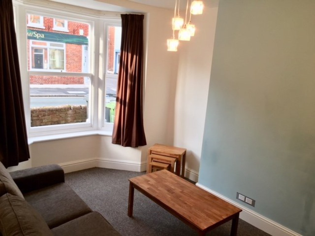 6 bed student house to rent on Howell Road, Exeter, EX4 4LZ | StuRents