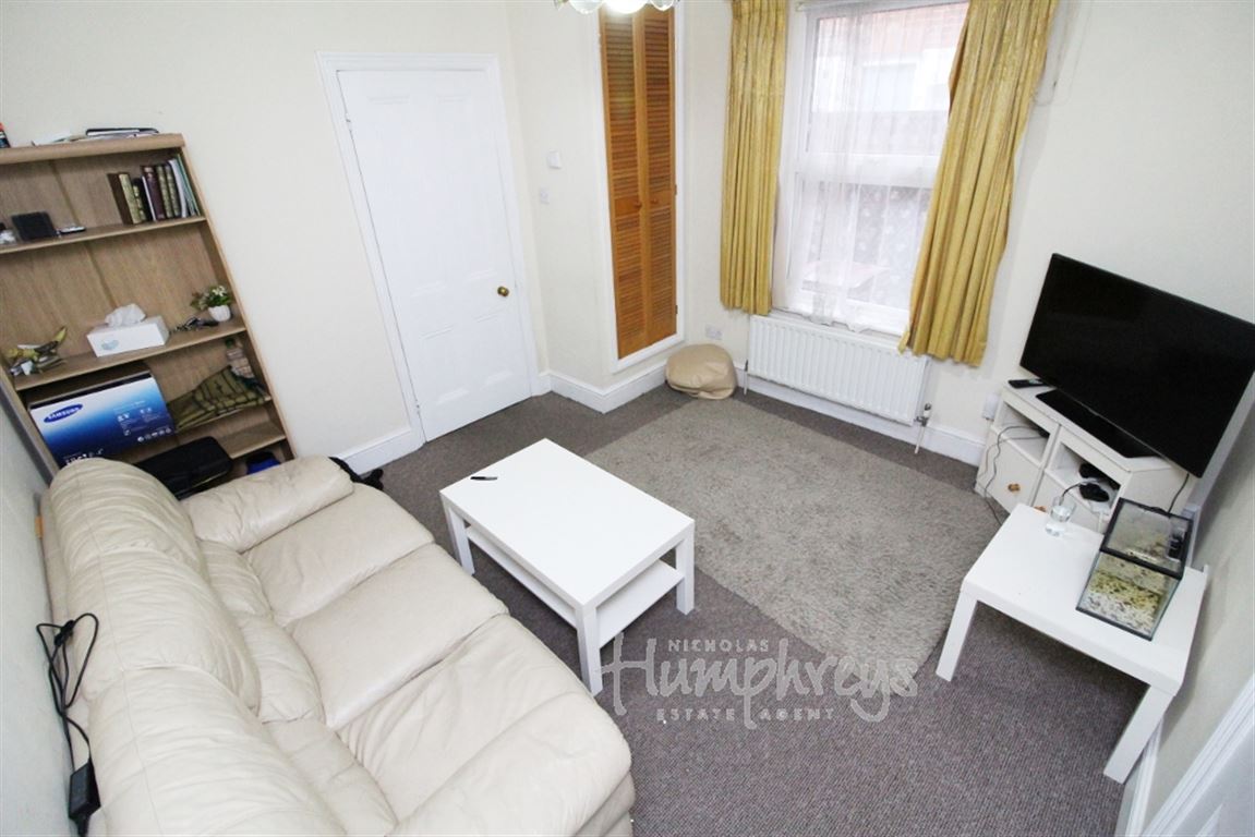 2 bed student house to rent on Oxford Road, Reading, RG30 1AB | StuRents