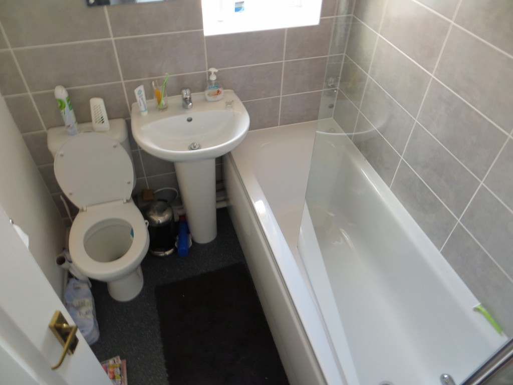 4 bed student house to rent on Polsloe Road, Exeter, EX1 2HW | StuRents