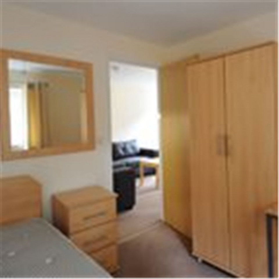 5 bed student house to rent on The Forum, Cambridge, CB1 3HT | StuRents