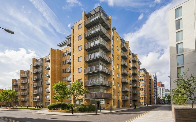 Student studio flat to rent on Moore House, London, E14 9LN | StuRents