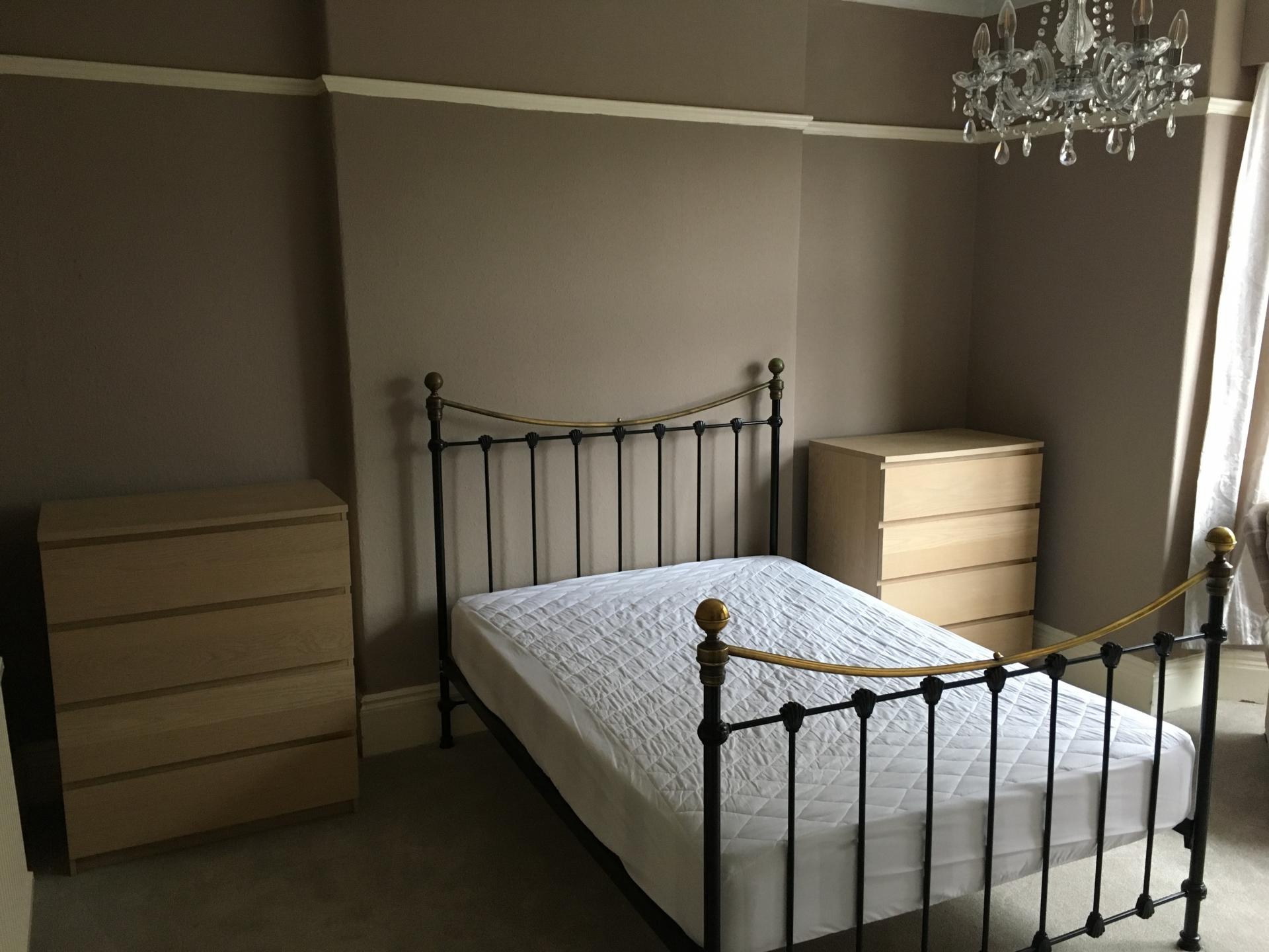 5 bed student house to rent on Ecclesall Road, Sheffield, S11 8TG ...