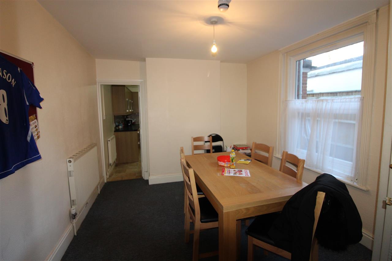 7 bed student house to rent on The Polygon, Southampton, SO15 2BP ...