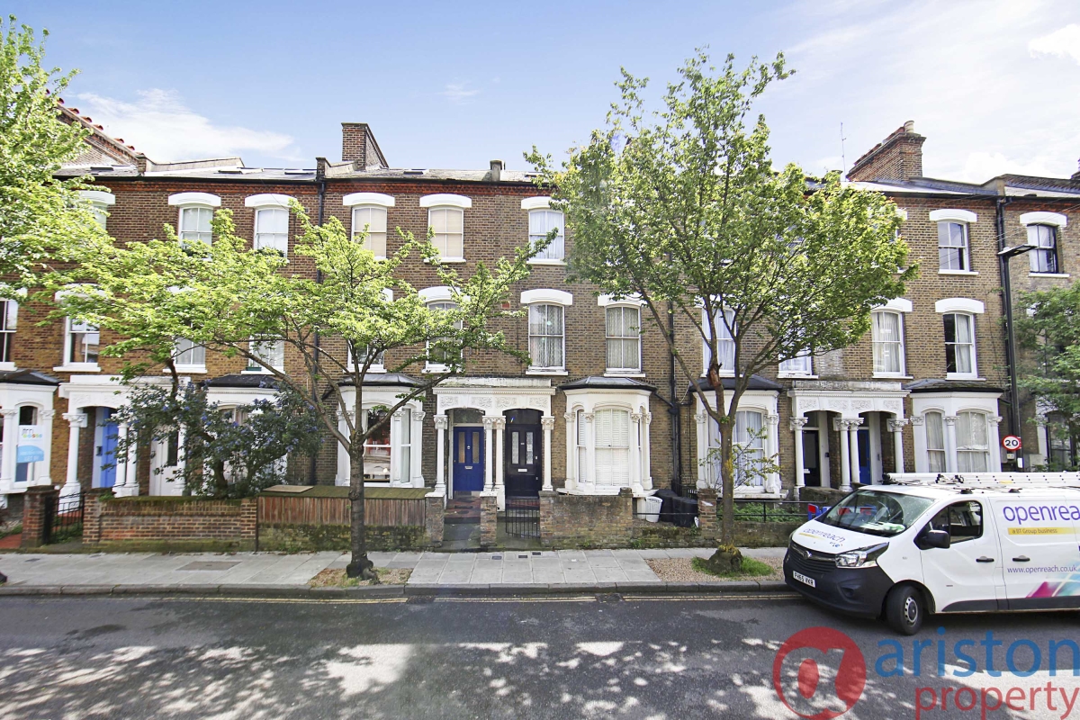 Student studio flat to rent on Fairbridge Road, London, N19 3HU | StuRents