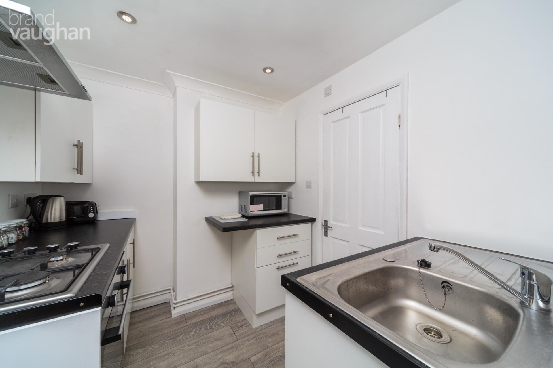 2 bed student house to rent on St James Street, Brighton, BN2 1PJ | StuRents
