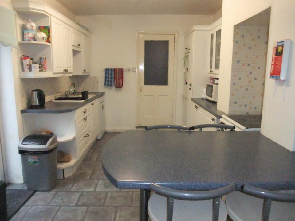5 bed student house to rent on 23 Priory Road, Exeter, EX4 7AW | StuRents