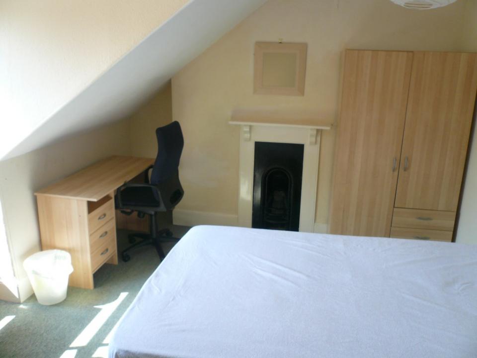 5 bed student house to rent on 55 Portland Street, Exeter, EX1 2EG ...