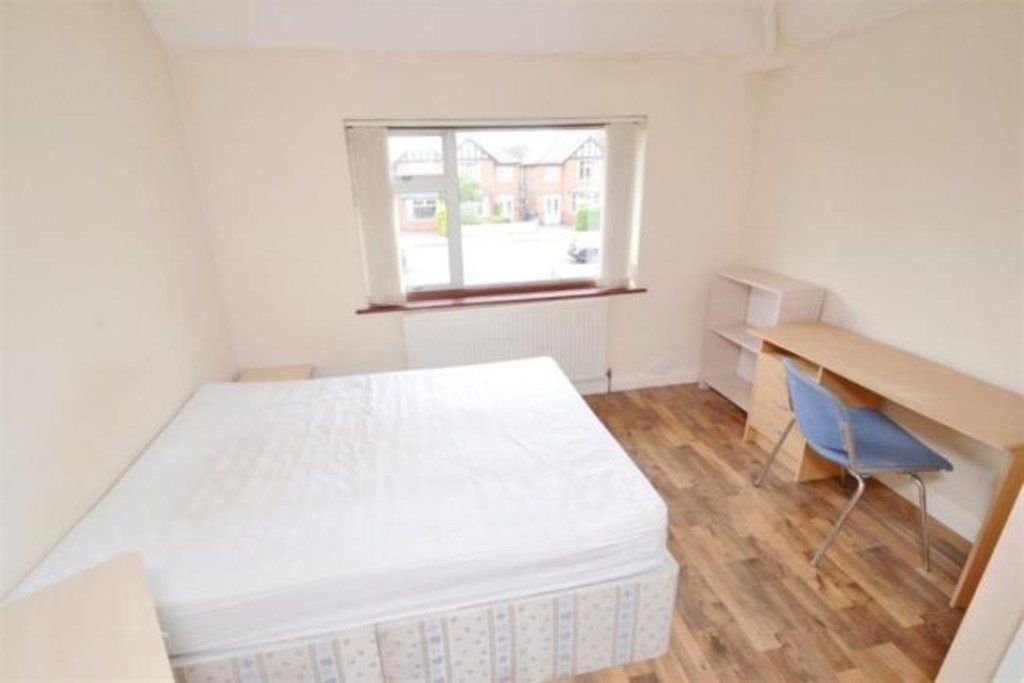 4 bed student house to rent on Gordon Road, Nottingham, NG2 5LX | StuRents