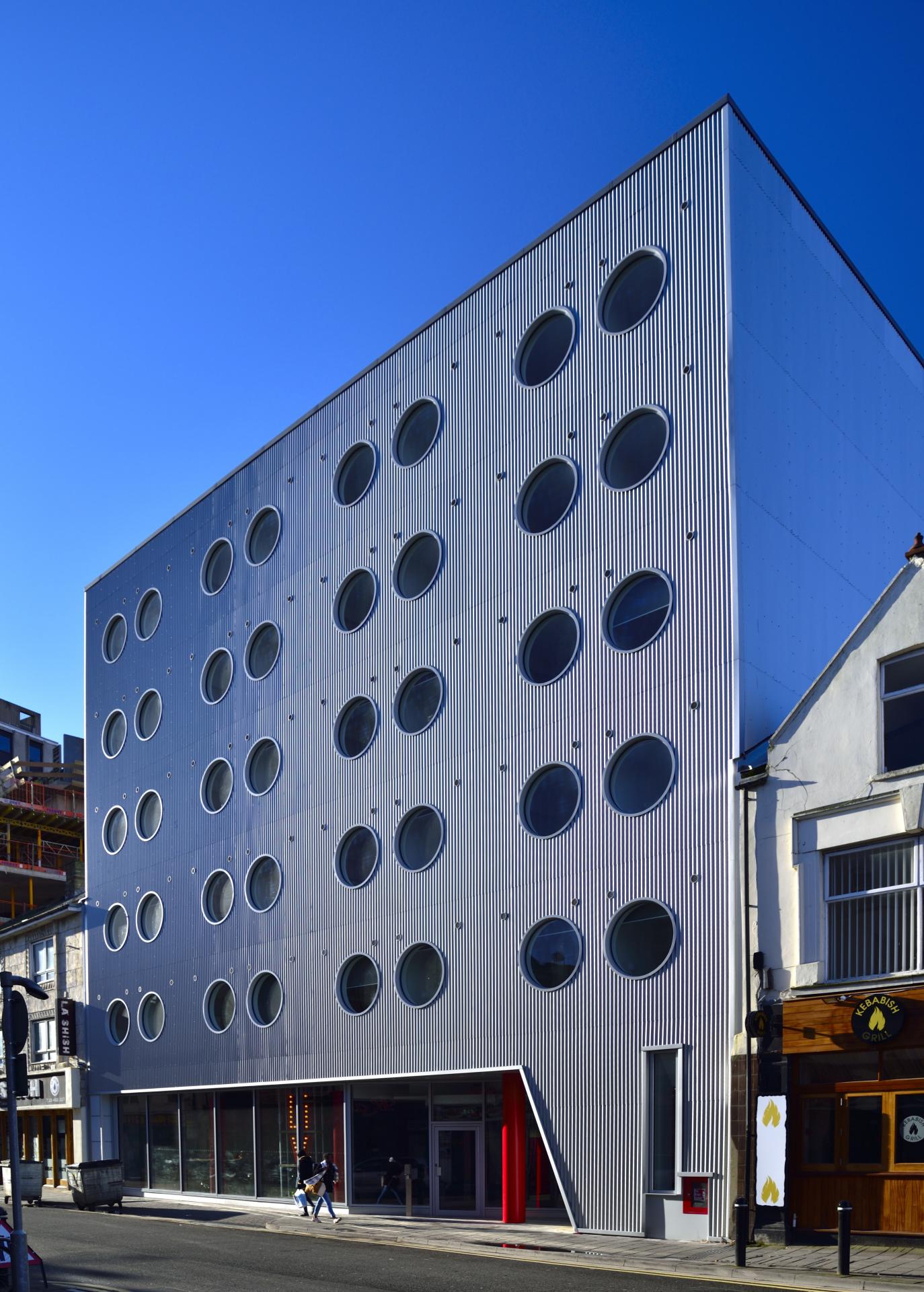 Premium Studio student flat to rent on City Road, Cardiff, CF24 3BJ ...