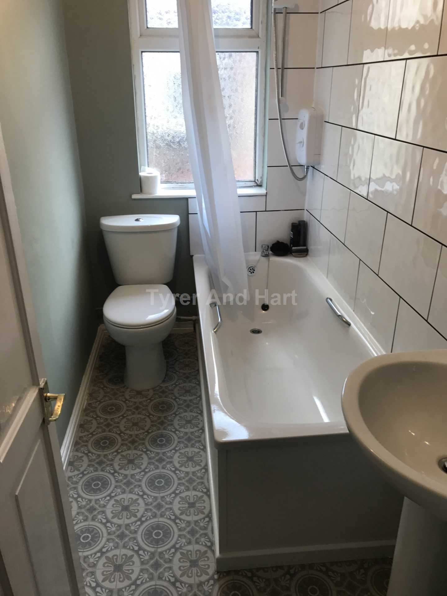 6 bed student house to rent on Moscow Drive, Liverpool, L13 7DE | StuRents