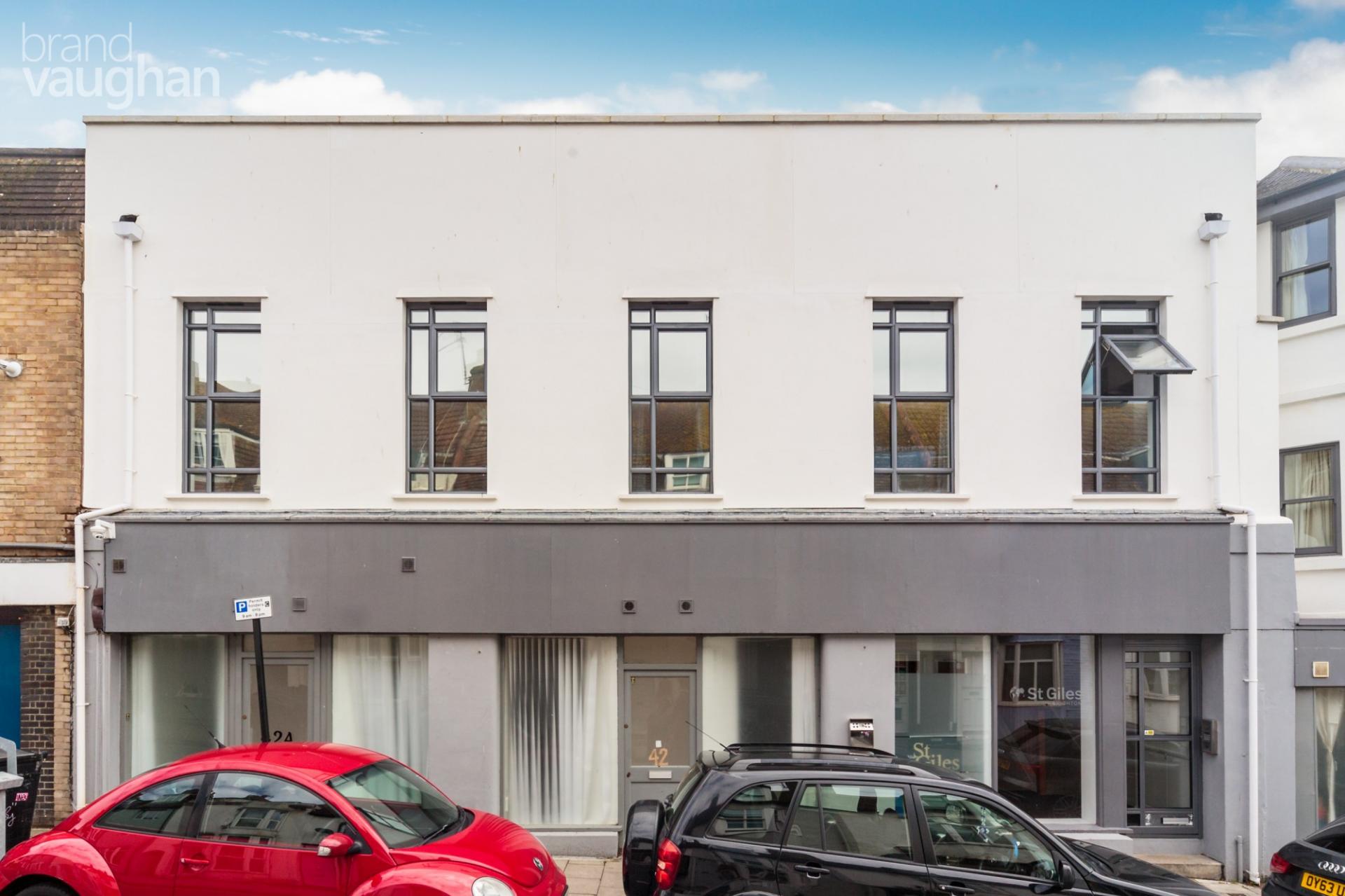 Student studio flat to rent on George Street, Brighton, BN2 1RJ | StuRents