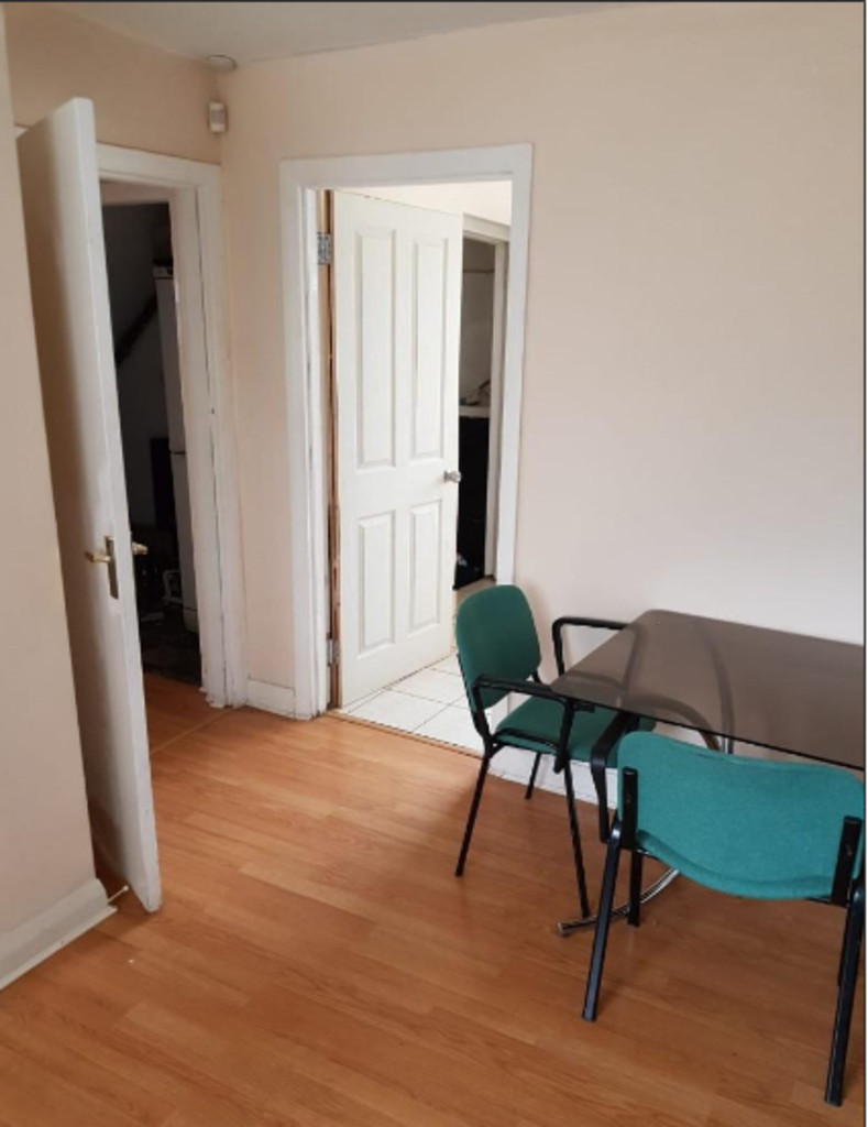 4 bed student house to rent on Gordon Road, Nottingham, NG2 5LX | StuRents