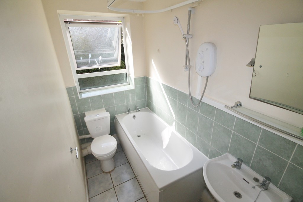 3 bed student house to rent on London Road, Leicester, LE2 1ZF | StuRents