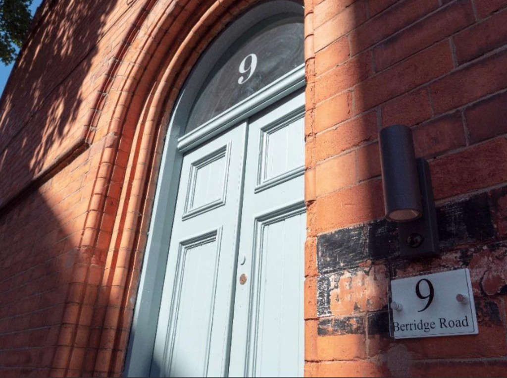 2 bed student house to rent on Berridge Road, Nottingham, NG7 6LX ...