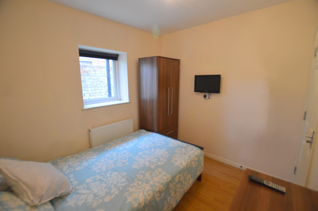 4 bed student house to rent on Meldon Terrace, Newcastle, NE6 5XP ...
