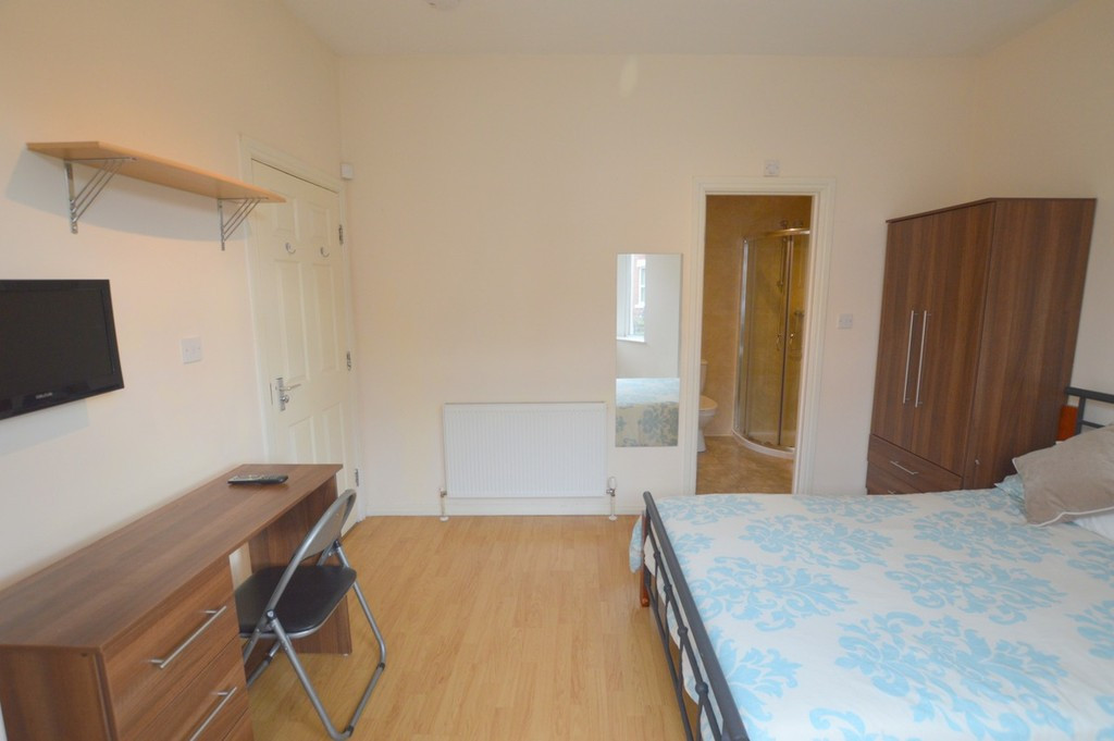 4 bed student house to rent on Meldon Terrace, Newcastle, NE6 5XP ...