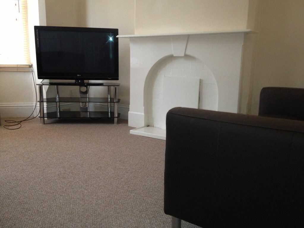 5 bed student house to rent on Alberta Terrace, Nottingham, NG7 6JA ...