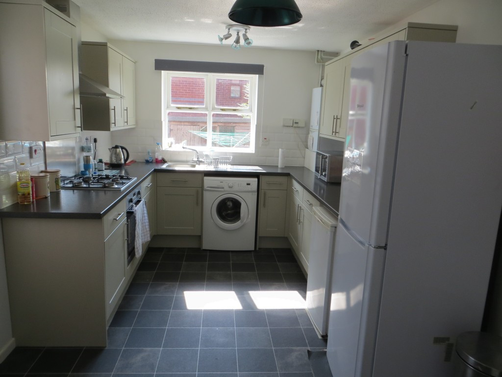 4 bed student house to rent on Polsloe Road, Exeter, EX1 2HW | StuRents