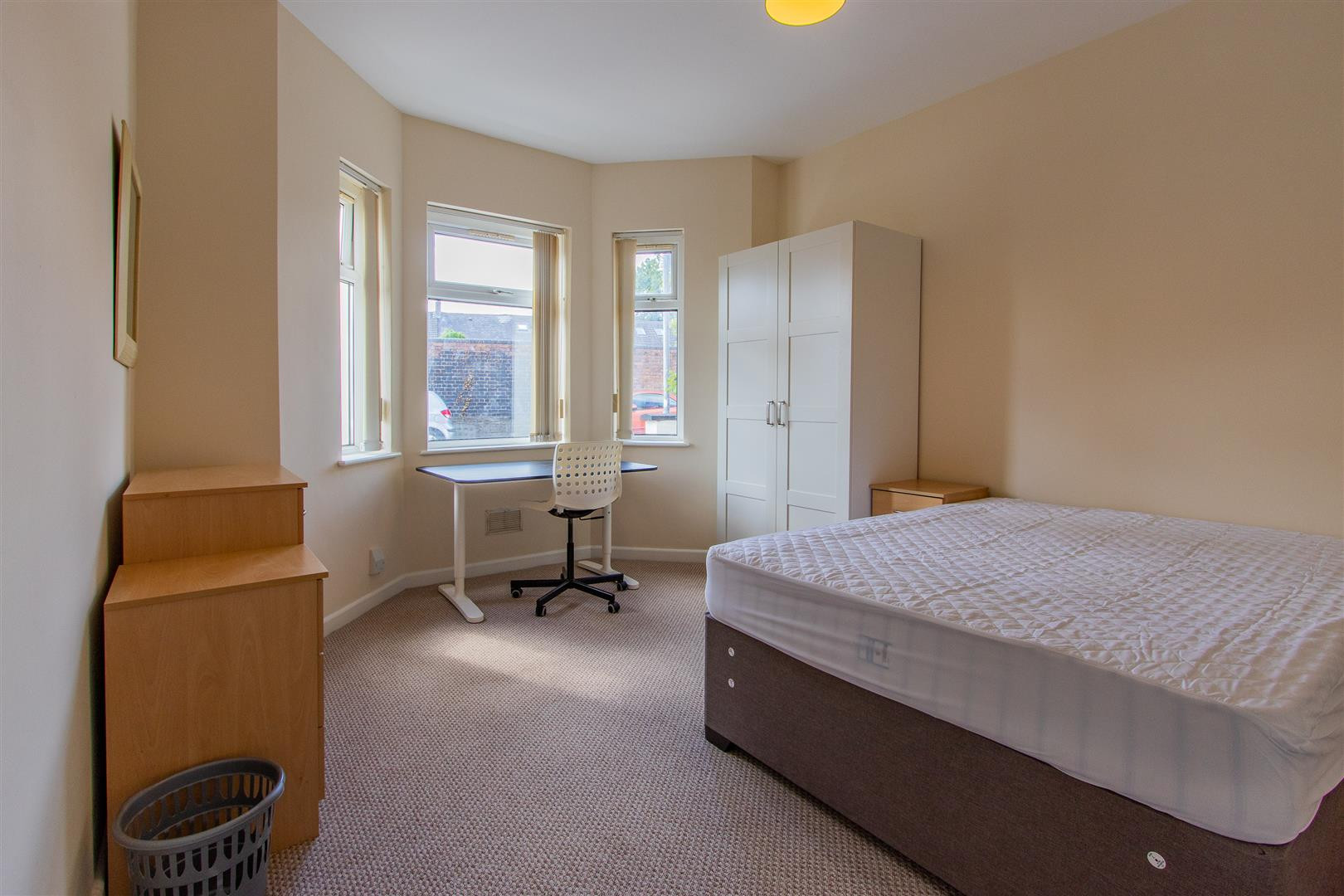 6 bed student house to rent on Gordon Road, Cardiff, CF24 3AL | StuRents